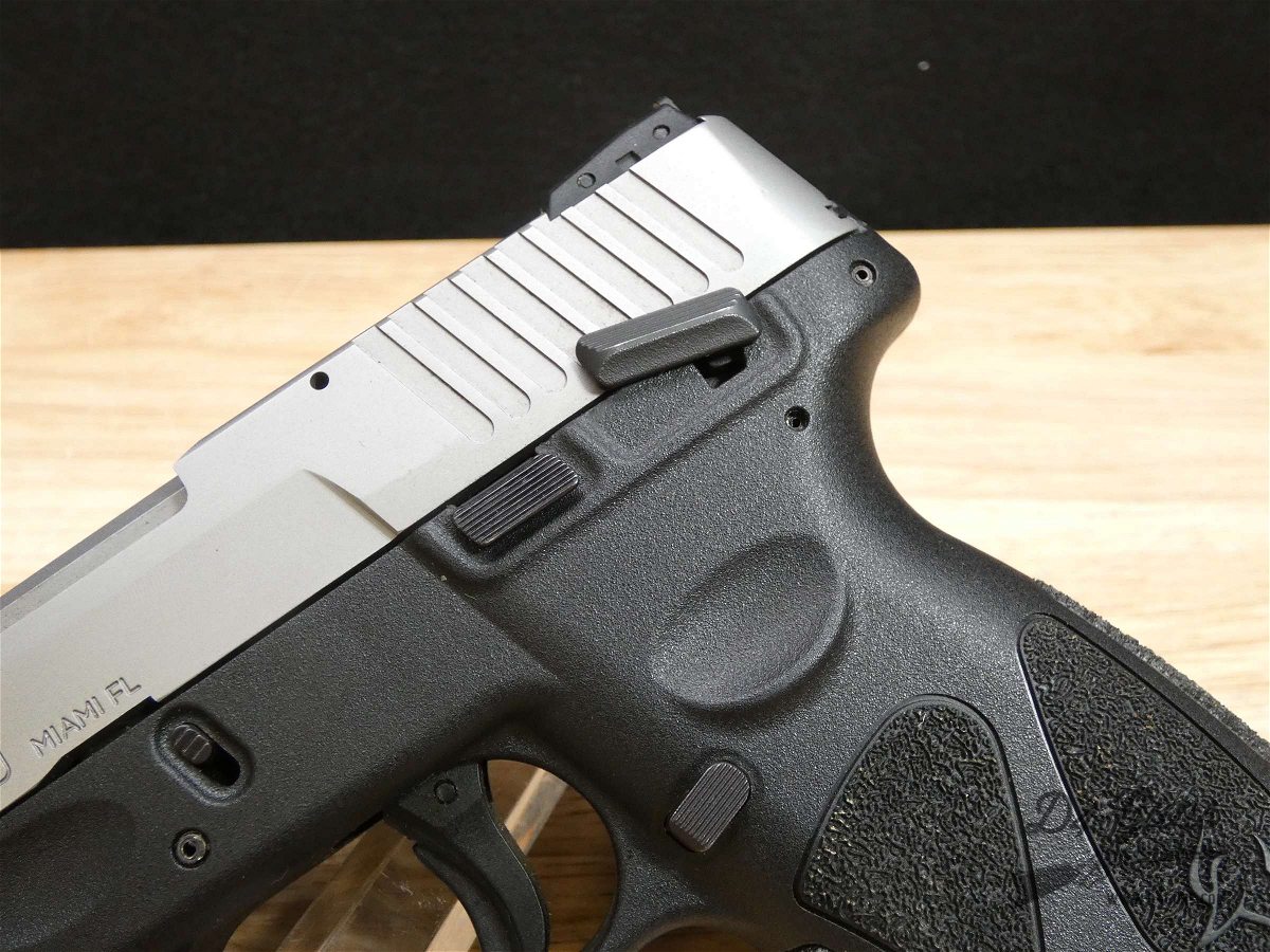 Taurus G2C - .40 S&W - w/ Mag - EDC - CCW - PT140 G2 A -Two Tone ...