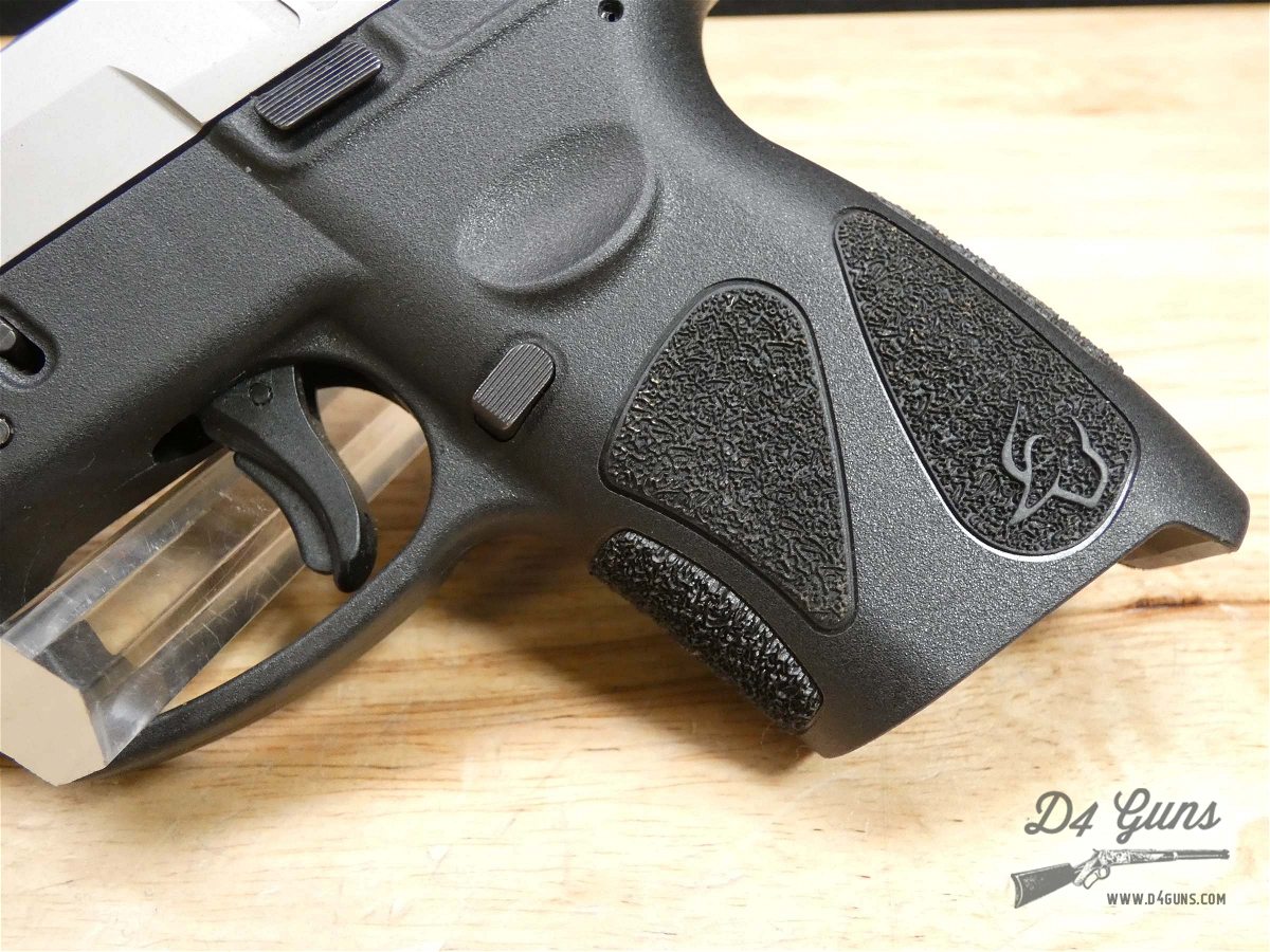 Taurus G2C - .40 S&W - w/ Mag - EDC - CCW - PT140 G2 A -Two Tone ...