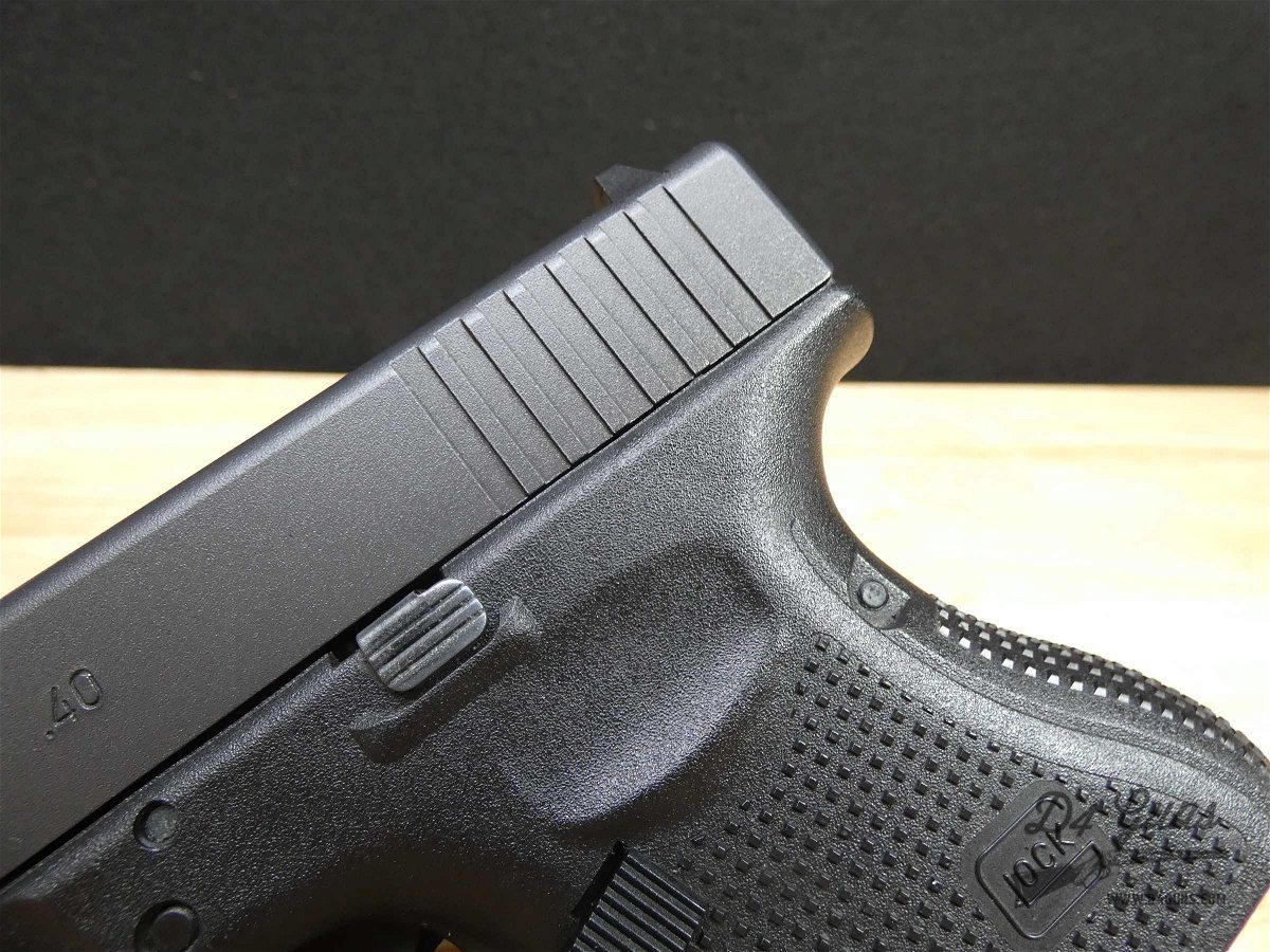 Glock 27 Gen 4 - .40 S&W - G27 - w/ OG Case + 3 Mags - Compact 40 Cal ...