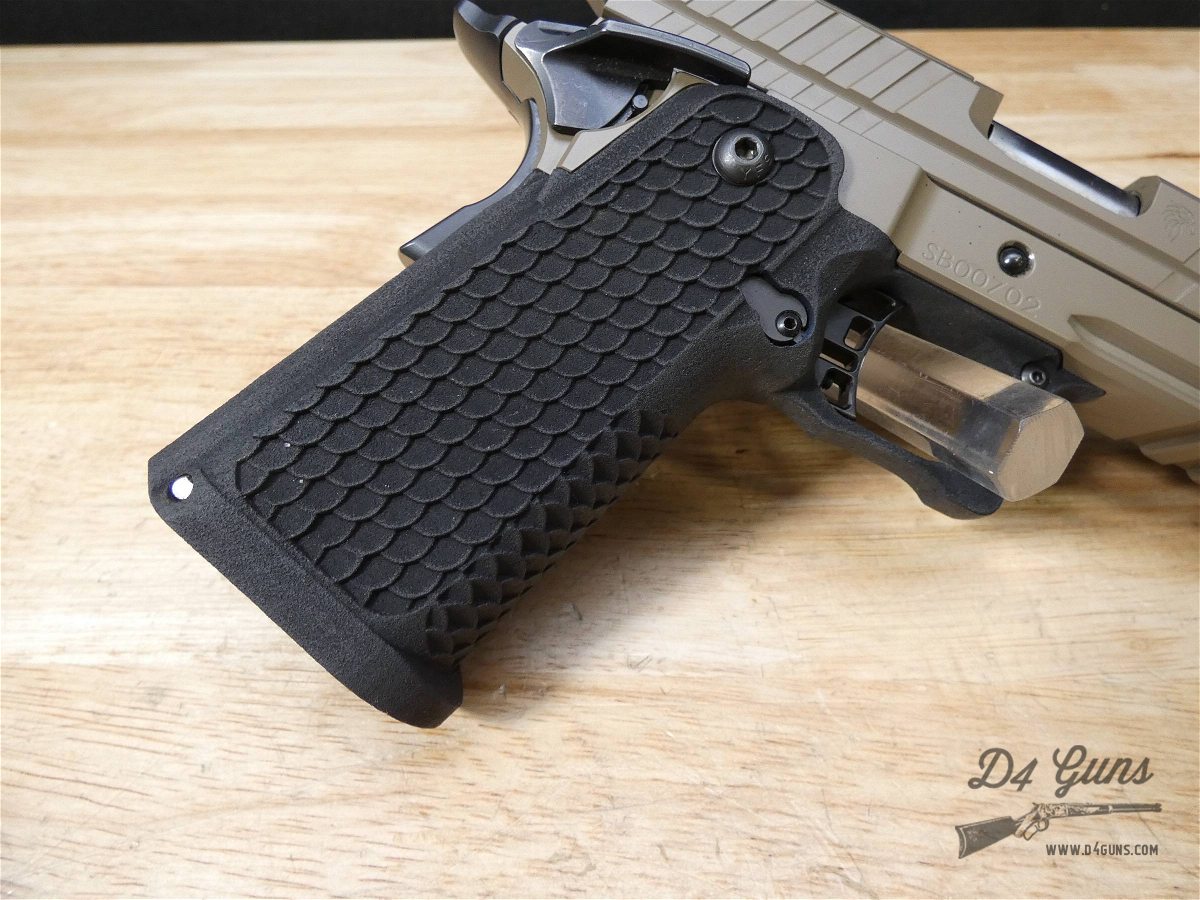Live Free Armory Apollo 11 FDE - 9mm - W/ Extras! Two Tone - Optic ...