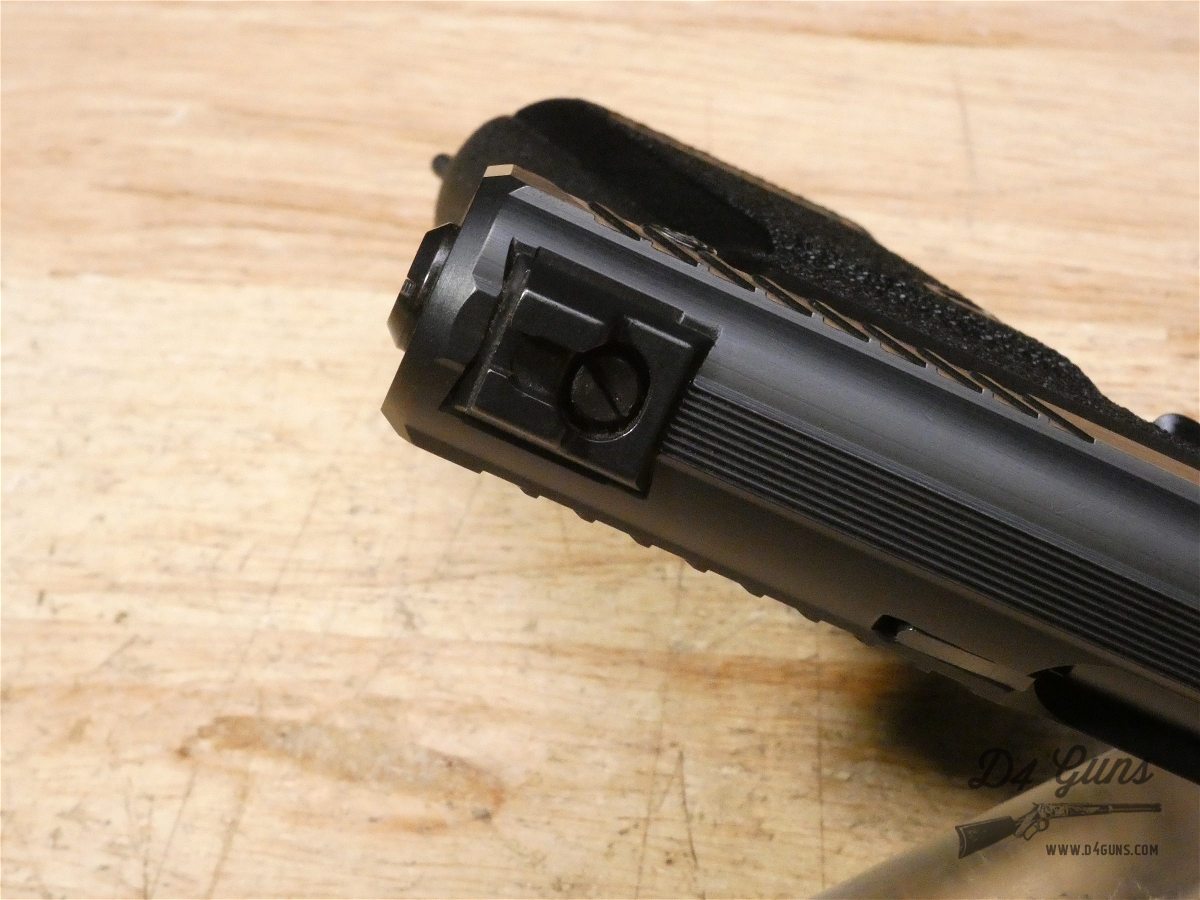 HK P7 M8 - 9mm - P7M8 - H&K - Heckler & Koch - 1986 - Chantilly - W ...