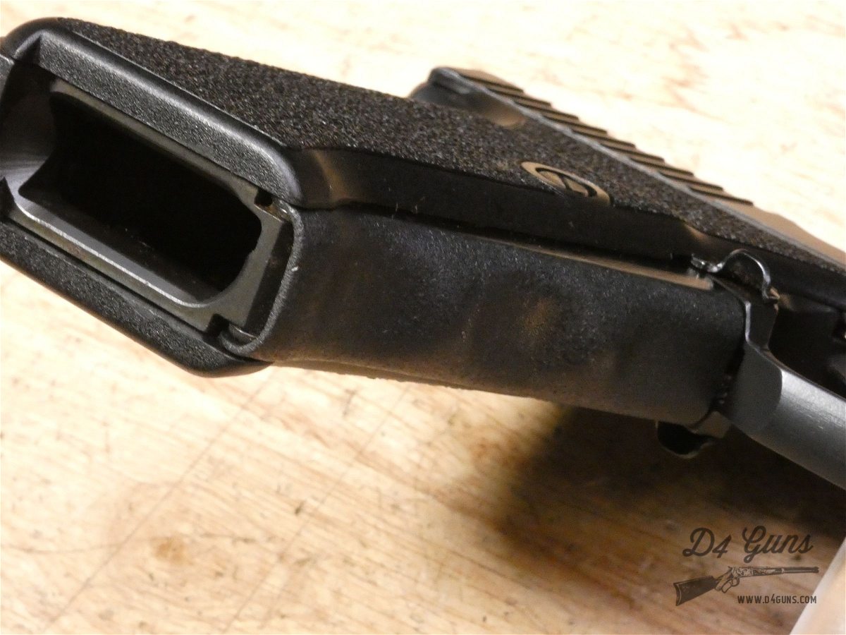 HK P7 M8 - 9mm - P7M8 - H&K - Heckler & Koch - 1986 - Chantilly - W ...