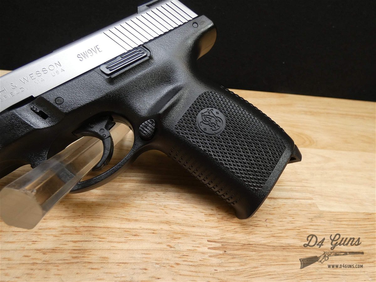 Smith & Wesson SW9VE Stainless - 9mm - CCW - S&W SW9 - w/ Case & Mags ...