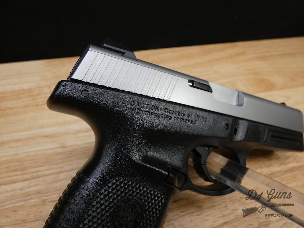 Smith & Wesson SW9VE Stainless - 9mm - CCW - S&W SW9 - w/ Case & Mags ...