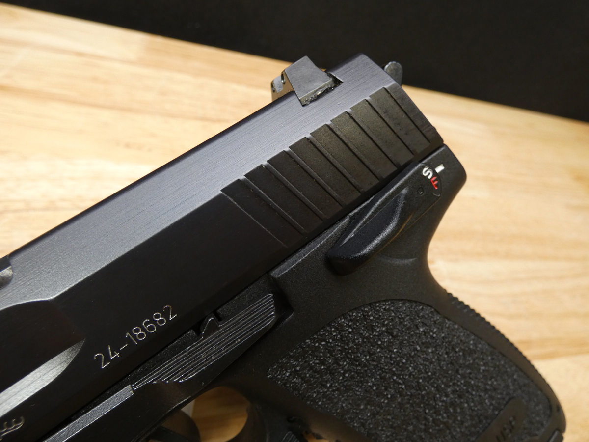 Heckler & Koch USP - 9mm - USP9 - 1994 - De-cocker - w/ Case + Mag ...