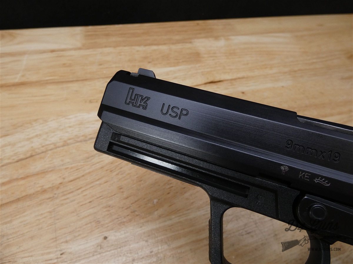 Heckler & Koch USP - 9mm - USP9 - 1994 - De-cocker - w/ Case + Mag ...