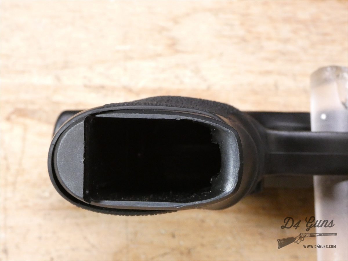 Smith & Wesson SW40C - .40 S&W - Sigma - S&W - CCW - SW-40C - w/ 2 Mags ...