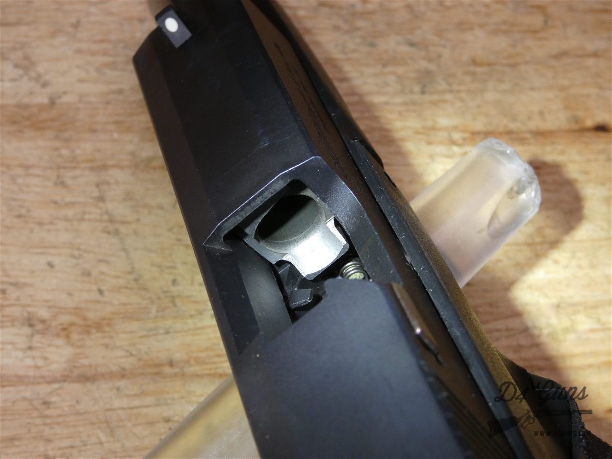 Smith & Wesson SW40C - .40 S&W - Sigma - S&W - CCW - SW-40C - w/ 2 Mags ...