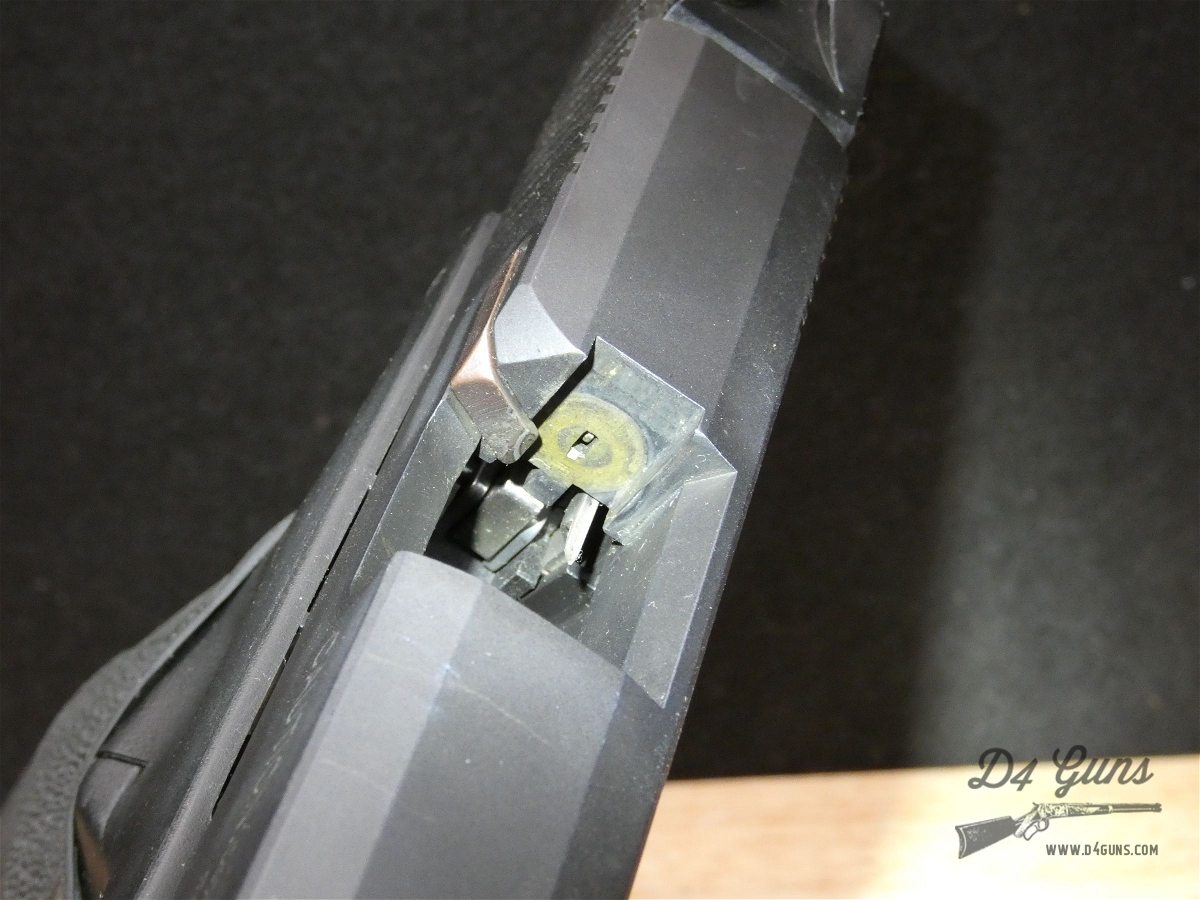 Smith & Wesson SW40C - .40 S&W - Sigma - S&W - CCW - SW-40C - w/ 2 Mags ...