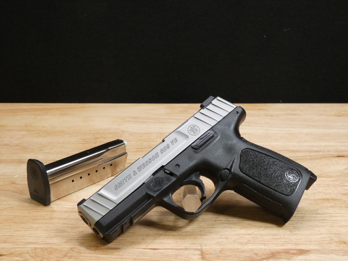 Smith & Wesson SD9VE - 9mm - w/ Mag - S&W SD9 VE - Two Tone! - Semi ...