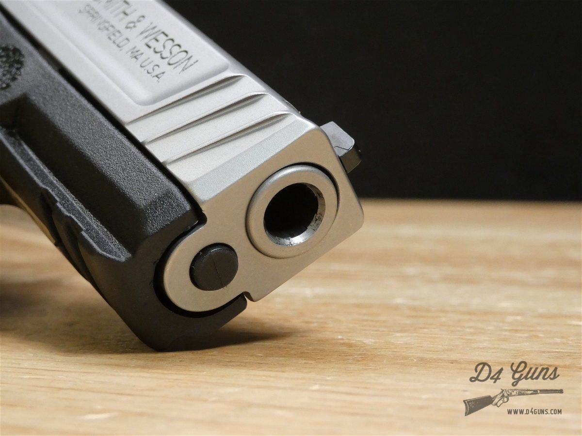 Smith & Wesson SD9VE - 9mm - w/ Mag - S&W SD9 VE - Two Tone! - Semi ...