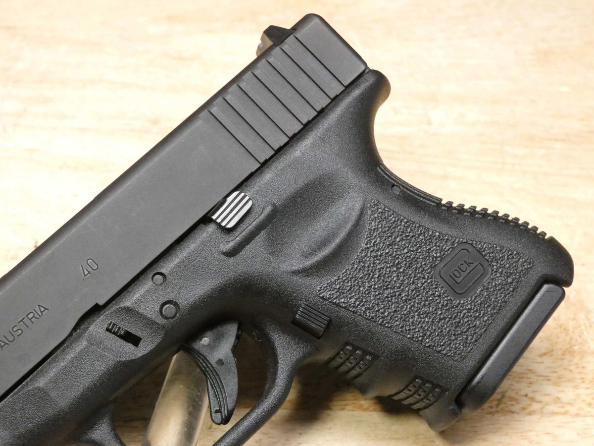 Glock 27 Gen 3 - .40 S&W - G27 - XLNT w/ 3 Mags & MORE - CCW - CA ...