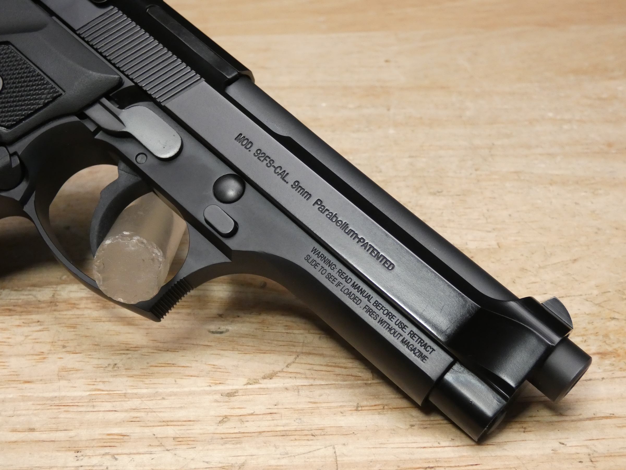 Beretta 92FS - 9mm - MFG 2021 - 92 FS - M9 - Case & 2 Mags - CA ...