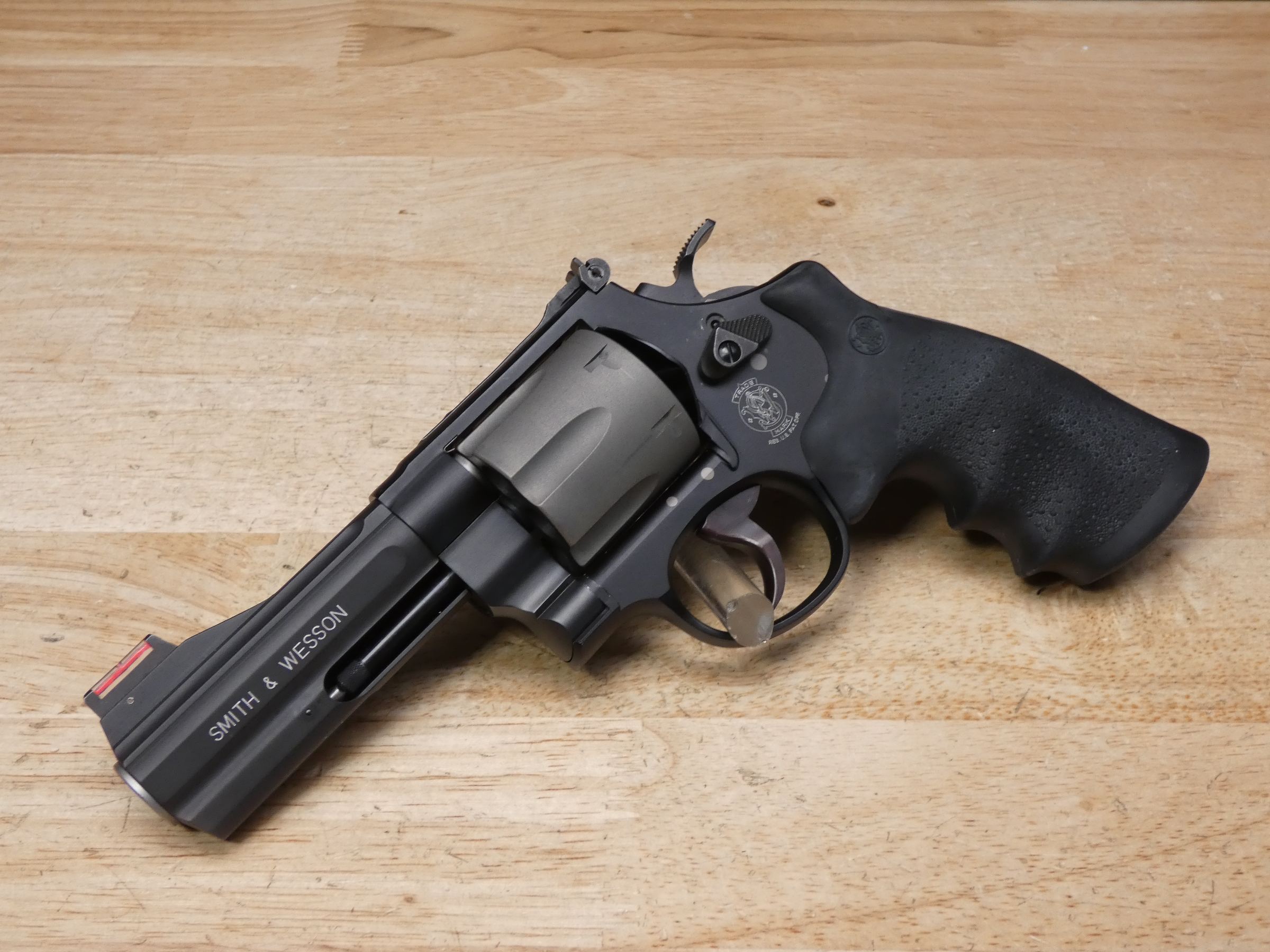 Smith & Wesson 329PD - .44 Mag - S&W 329 PD AirLite - OG Case + MORE ...