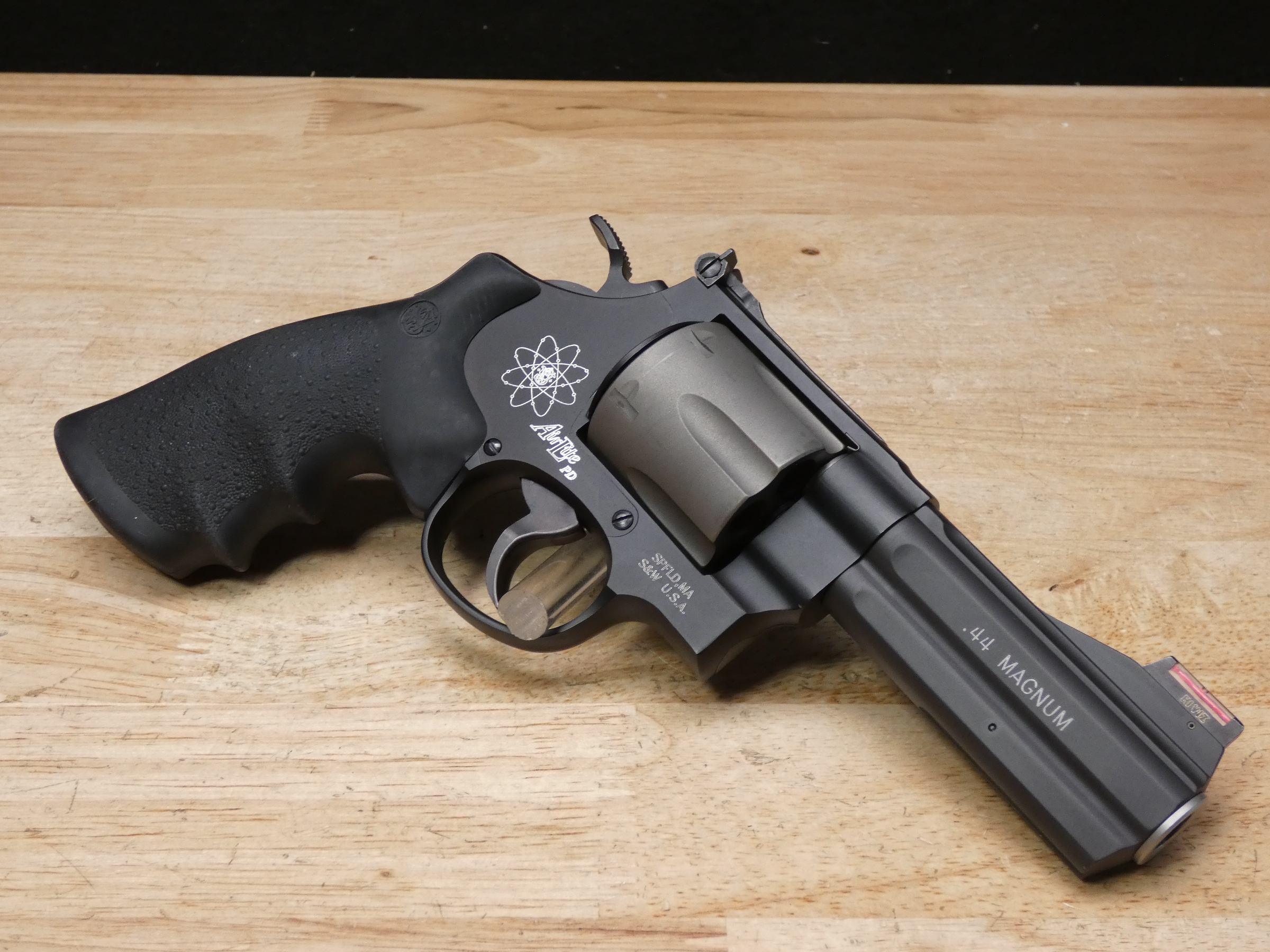 Smith & Wesson 329PD - .44 Mag - S&W 329 PD AirLite - OG Case + MORE ...